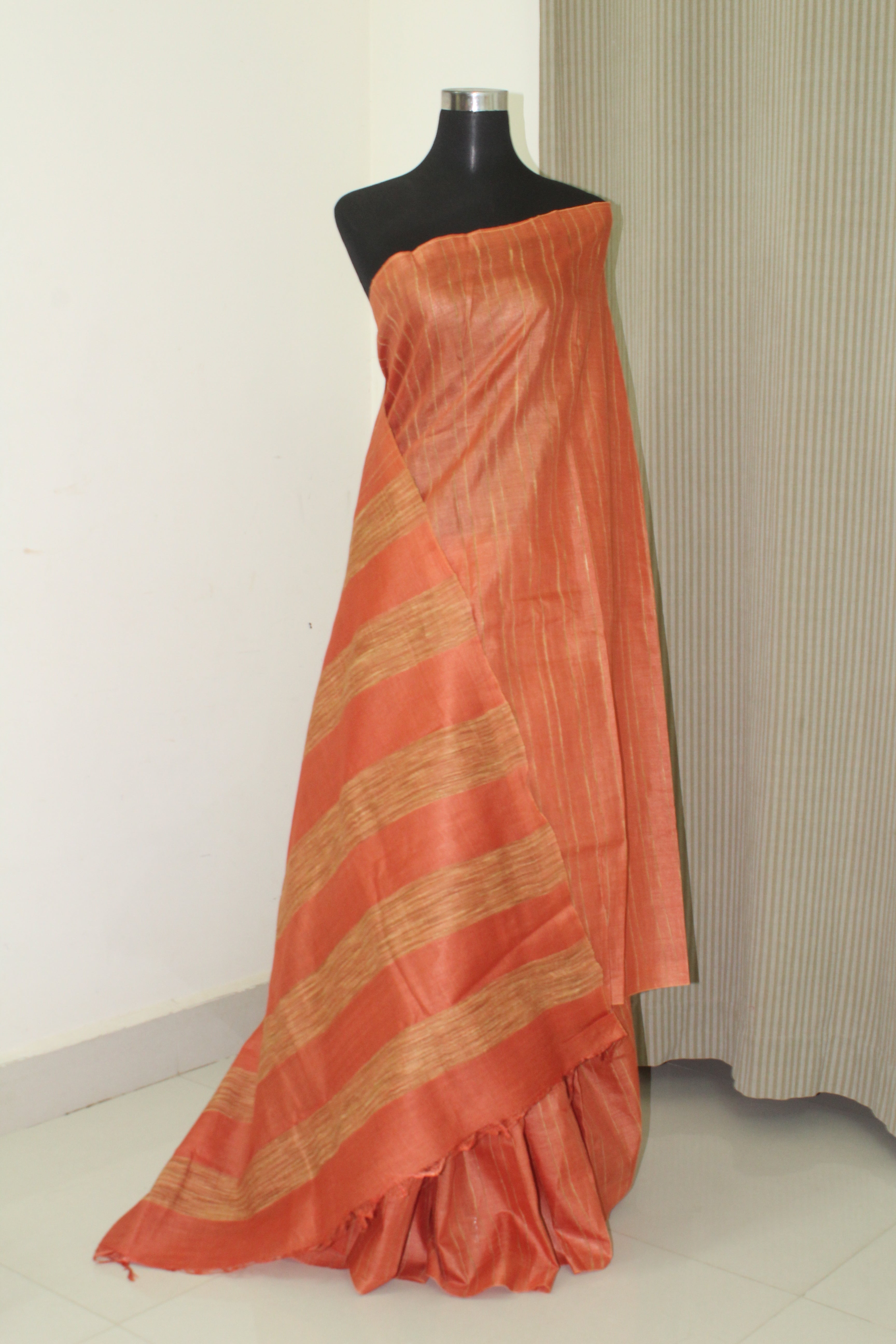 Pure gicha silk saree with blouse – Akrithi