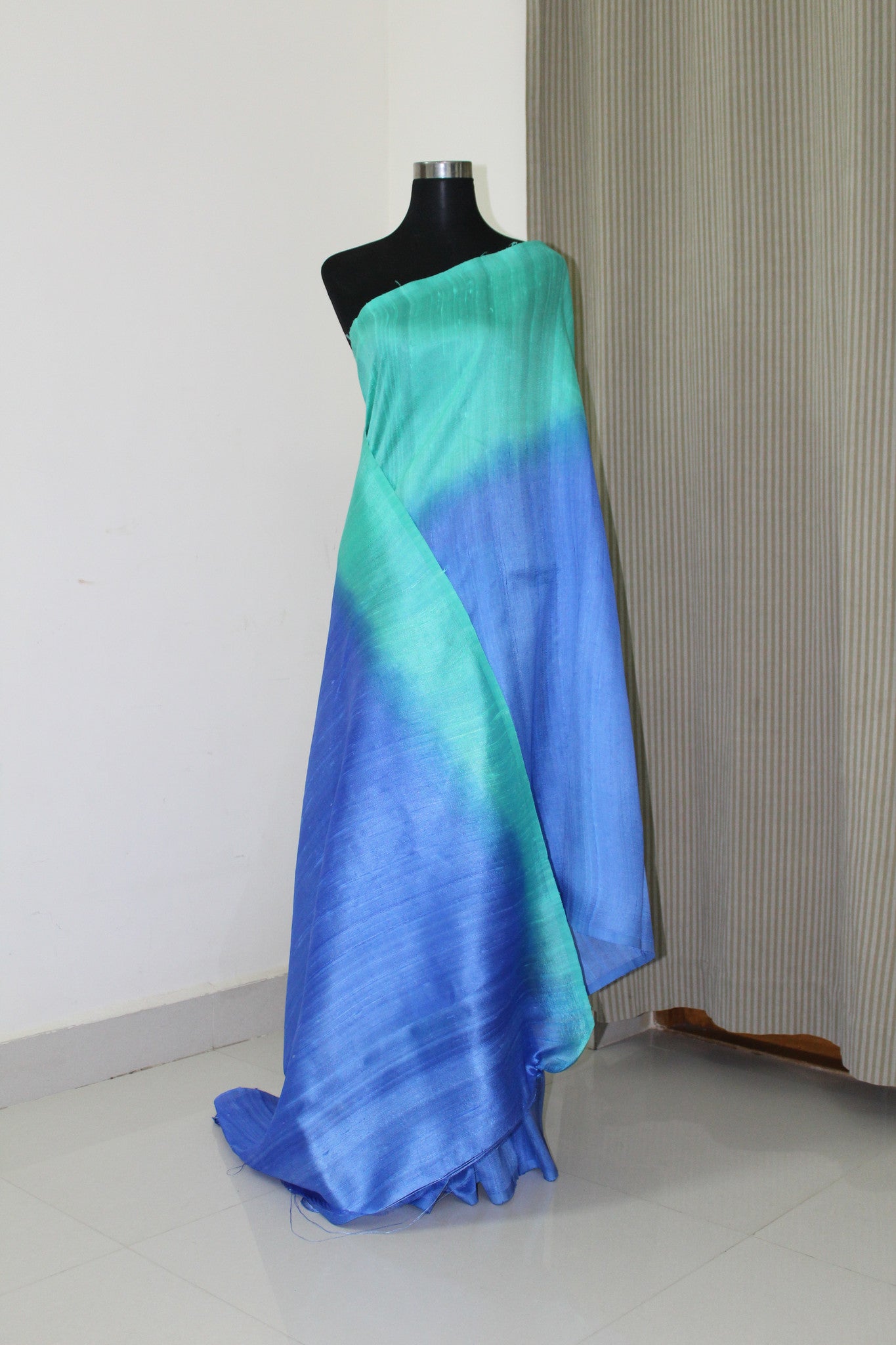 Dupion pure raw silk cross dyed saree – Akrithi